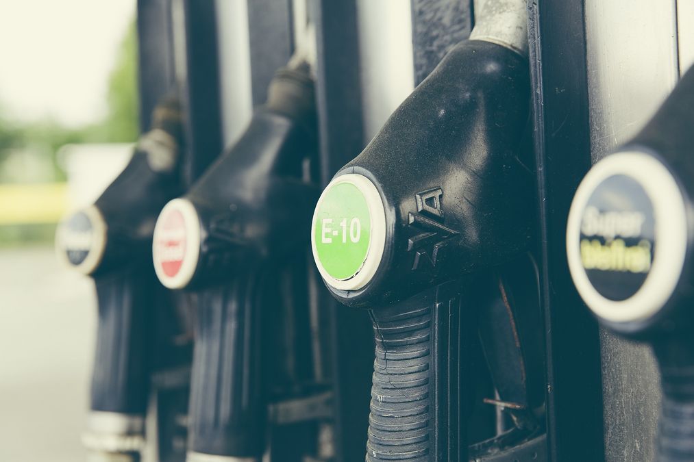 Stop alla vendita delle nuove auto benzina e diesel dal 2035: l'UE ...