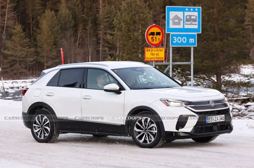 Volkswagen conferma: la nuova T-Roc arriverà nel 2025 - HDmotori.it