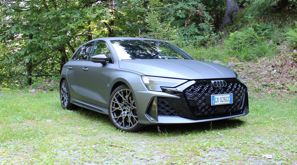 Audi RS3: con il restyling si guida ancora meglio! La prova su strada ...