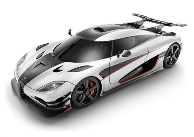 Rubata la Koenigsegg da 18 milioni di euro di un ex pilota di F1 ...