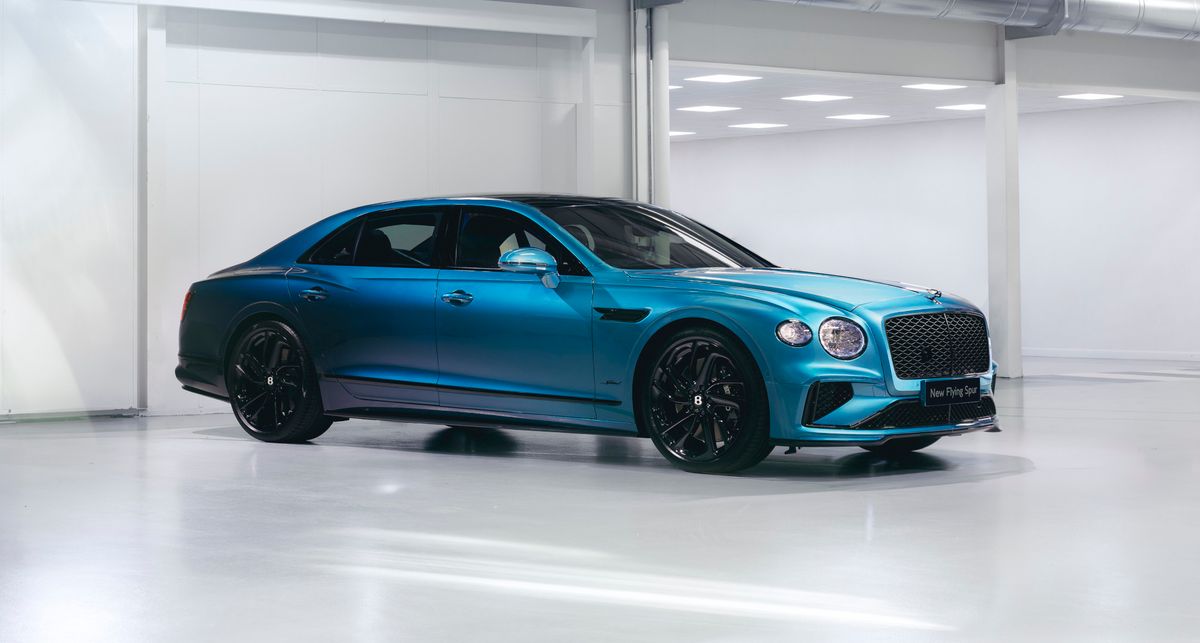 Questa speciale verniciatura della Bentley costa come la Mercedes ...