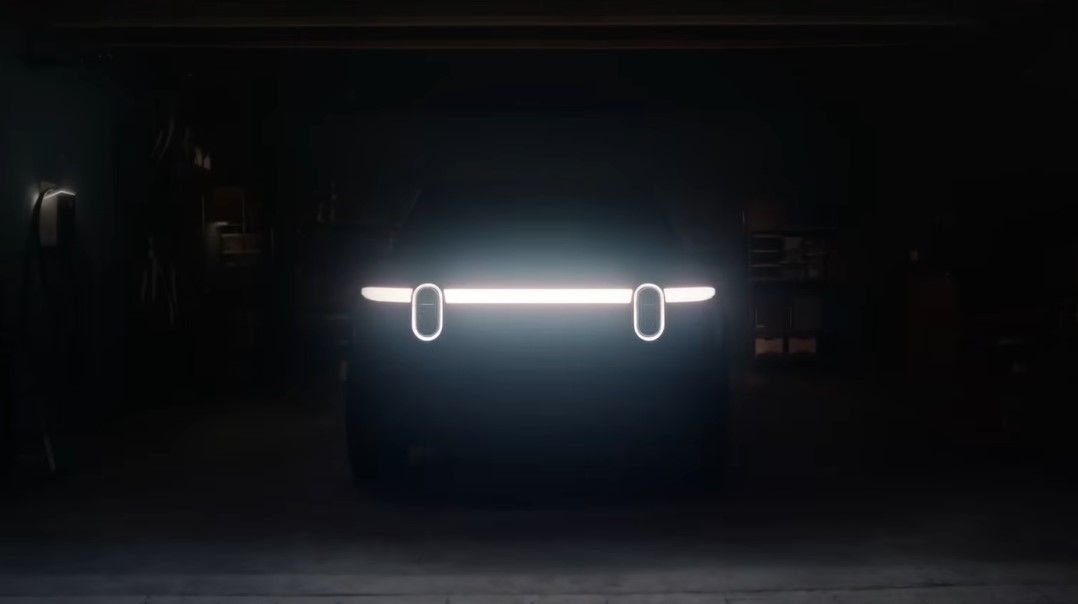 Rivian R2, teaser del nuovo modello. Debutto il 7 marzo | HDmotori.it