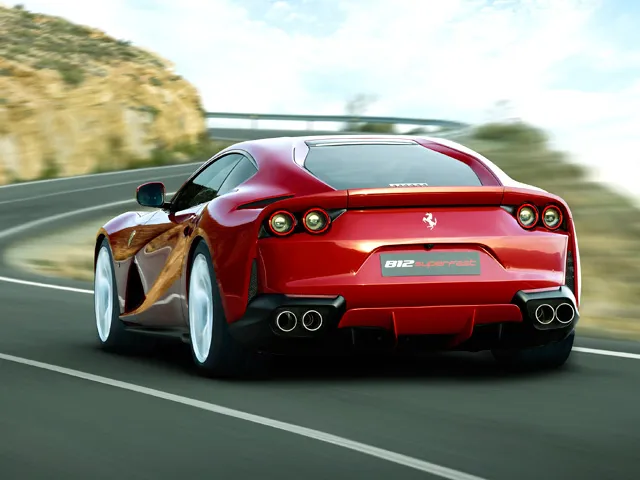 Listino Ferrari - 812 Superfast: Prezzi, Foto e Schede - HDmotori.it