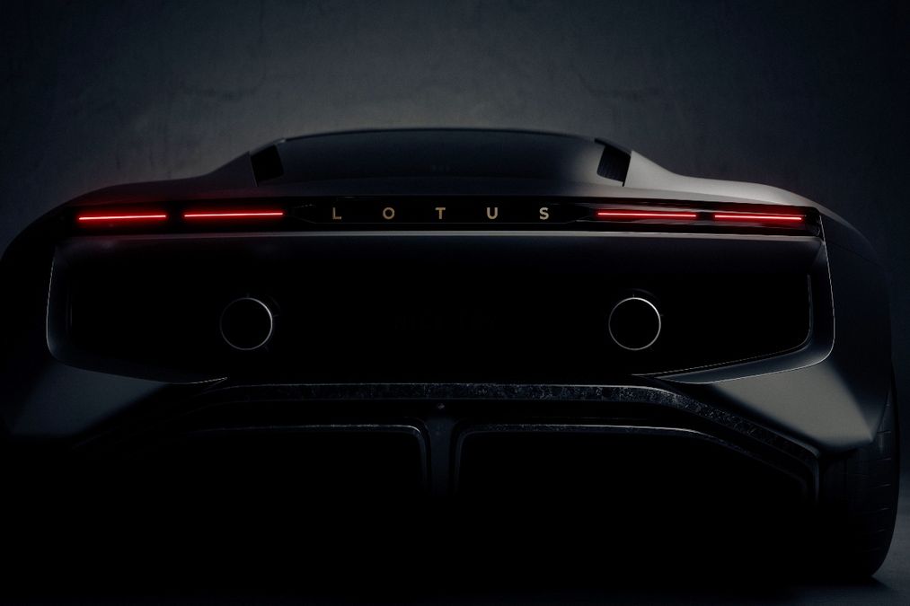 Lotus, primi dettagli di una rivoluzionaria supercar ibrida V8 ...