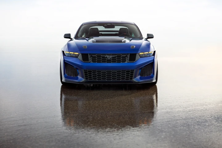 Ford, ecco la nuova Mustang Dark Horse SC: motore V8 per alte ...
