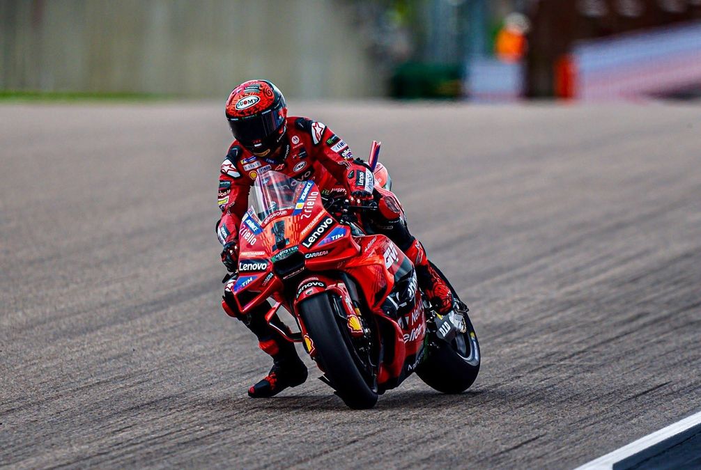 MotoGP, Martin cade e regala a Bagnaia la testa del Mondiale - HDmotori.it