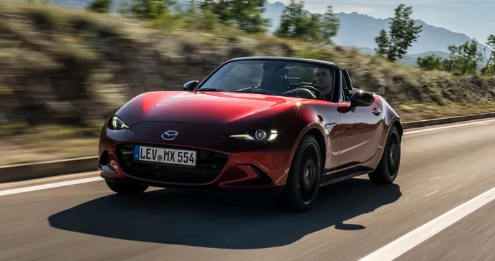 Mazda costruì in segreto una MX-5 con motore V6, ma la mise da parte ...
