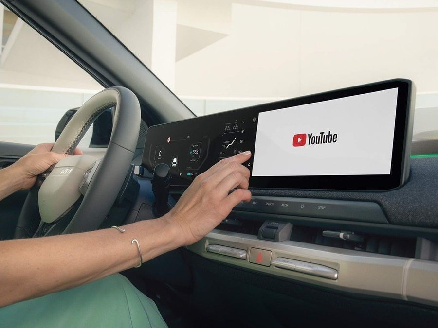 Non solo Tesla, Apple e Google: anche LG porta i servizi di streaming ...
